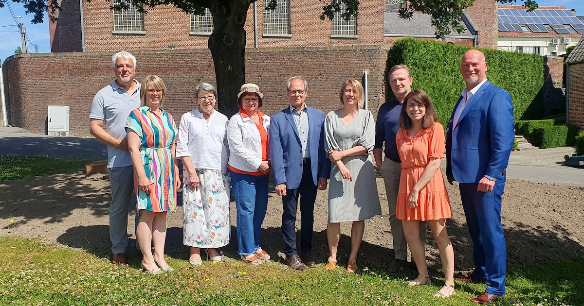 Nieuwe poëzieroute laat je wandelen langs mooie plekjes en mooie ...