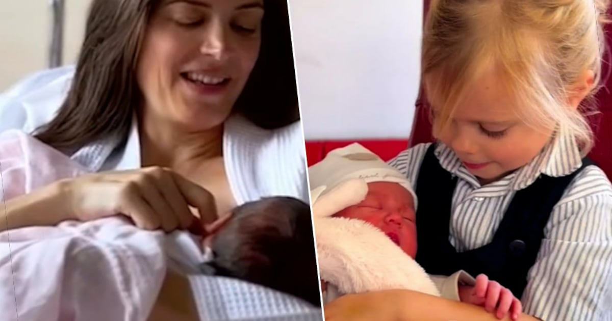 Dochtertje van Astrid Coppens ontmoet voor het eerst haar pasgeboren ...
