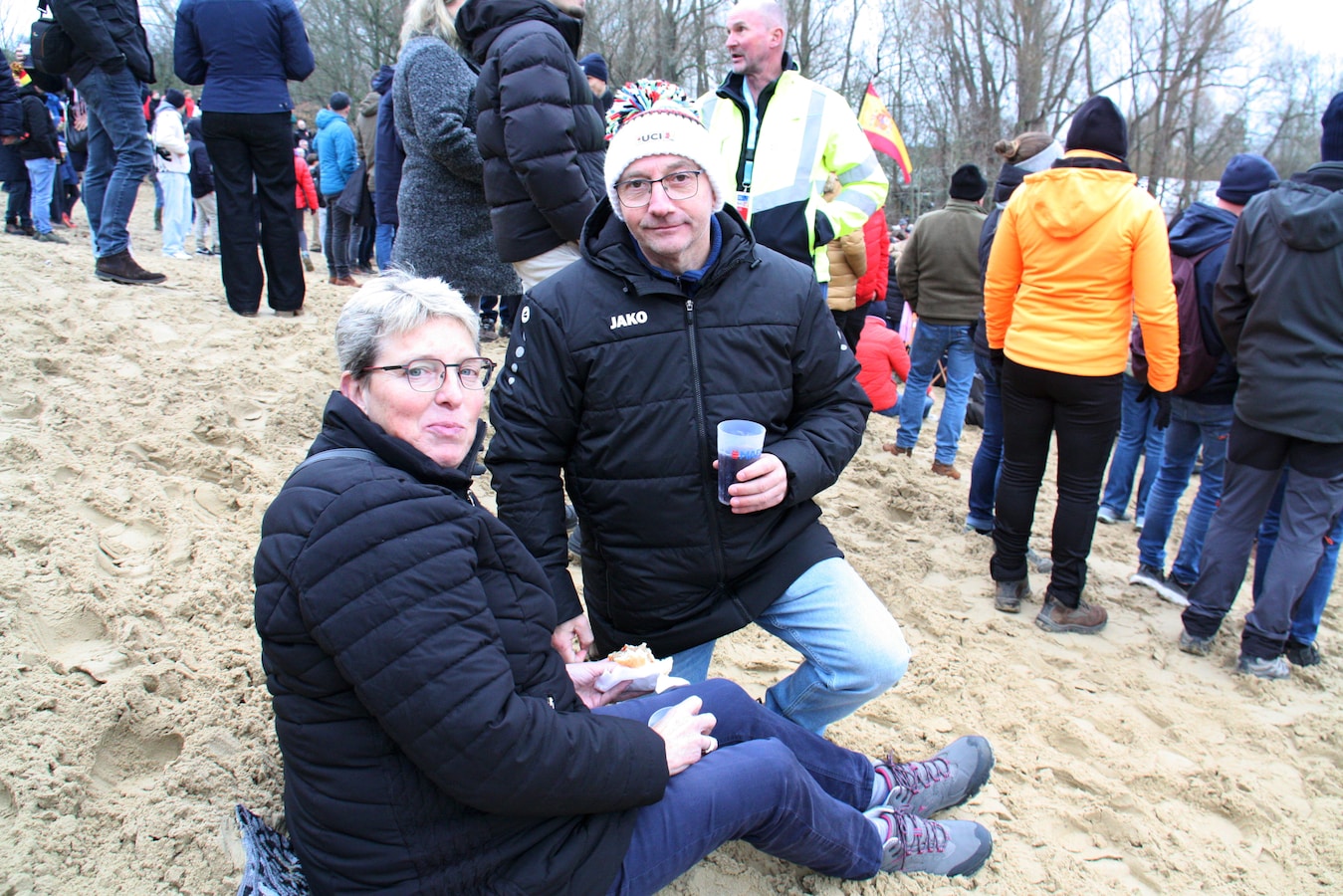 Vlaamse Duinencross lokt duizenden supporters naar Koksijde: “Dichter ...