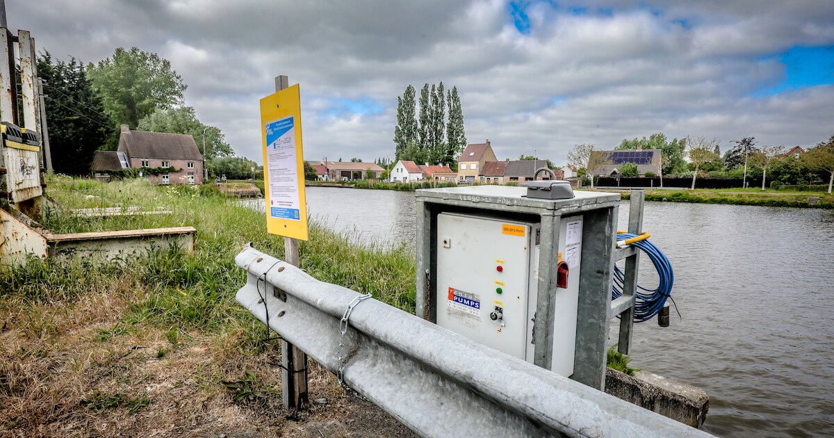 Landbouwers kunnen water oppompen uit kanaal in Moerbrugge met vaste ...