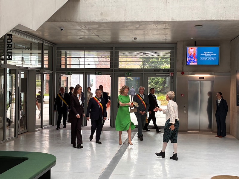 Koningin Mathilde bezoekt nieuwe Brugse expohal BRUSK, net voor ...