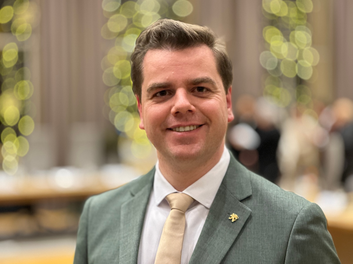 Parlementslid Reccino Van Lommel uit Turnhout brengt met ‘Soulmate ...