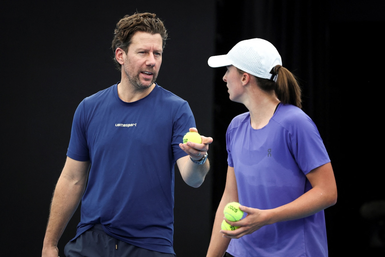 Wat is de hand van Wim Fissette? Iga Swiatek is vierde tennisster met ...