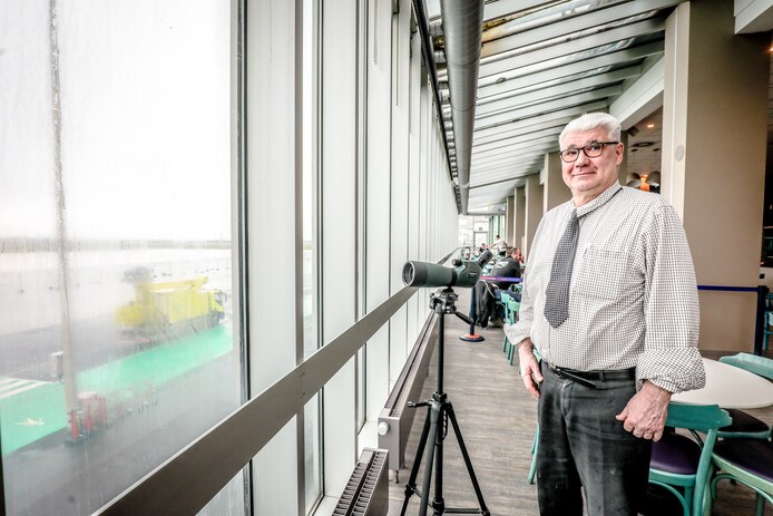 Brasserie in luchthaven blijft open tijdens renovatie startbaan: “Met ...