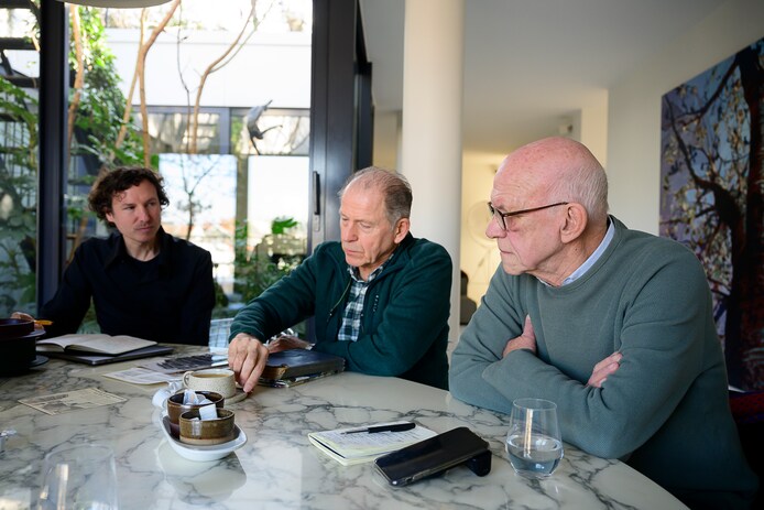 Het straffe verhaal achter het groene ‘houten’ hoekhuis in Sint-Andries ...
