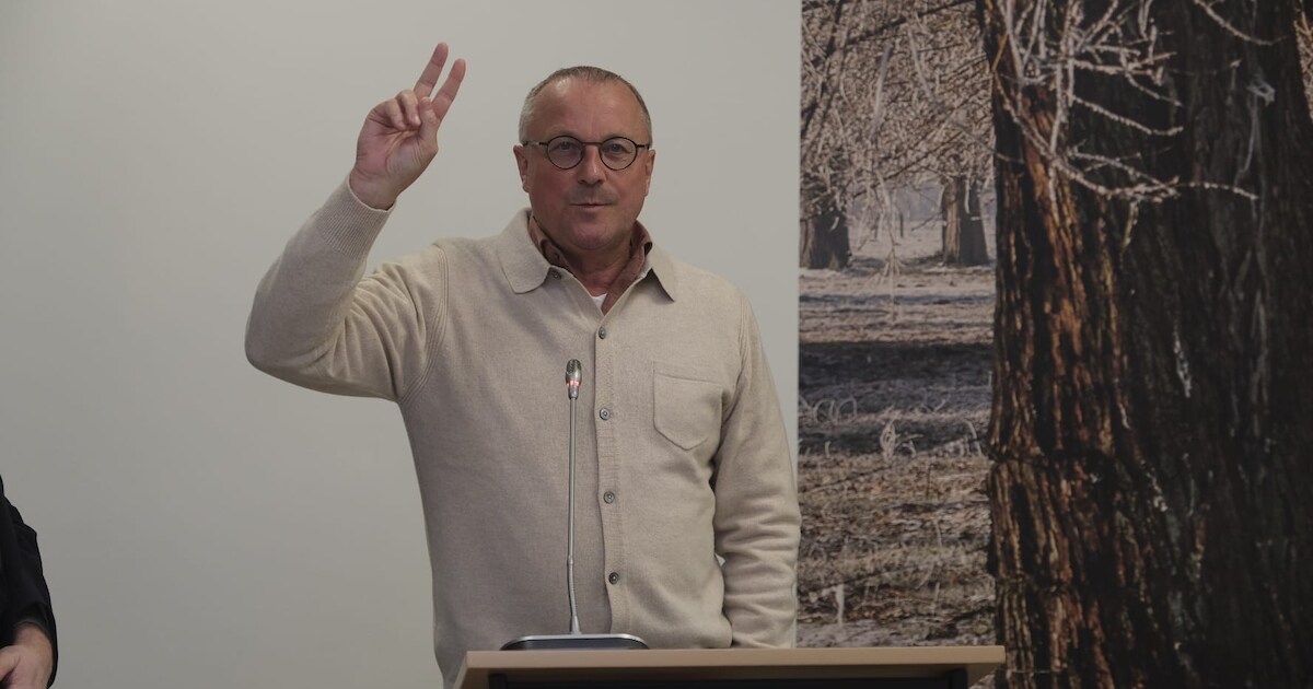 Met maand vertraging kan nieuwe bestuursploeg dan toch van start gaan ...