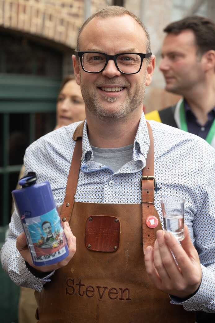 JENEVERFEESTEN. Eerste Jeneverambassadrice en chef-kok Anne-Sophie ...