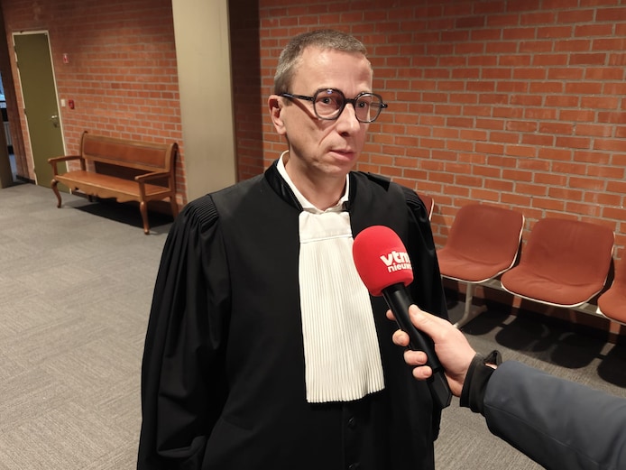 “Zij heeft óók verdriet. Dat zie ik”: toch staan onthaalmoeder én haar ...