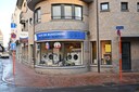 Hans (60) verhuist zijn bekende elektrozaak tijdens bouwwerken: “Ik ga ...