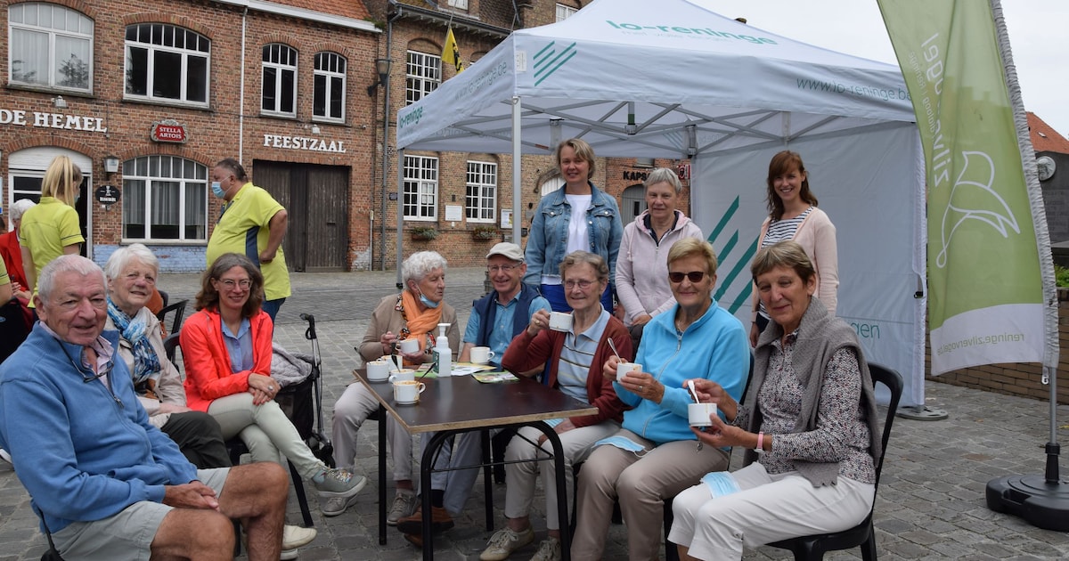 Elke maand genieten van soep met balletjes: “Zo brengen we mensen ...