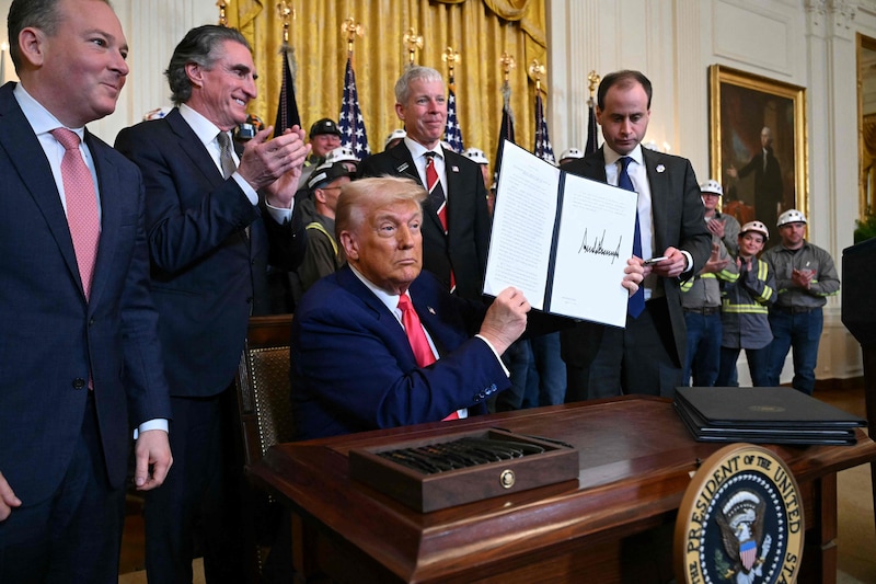 Trump eist miljarden van fiscus VS om lekken belastingaangiftes ...