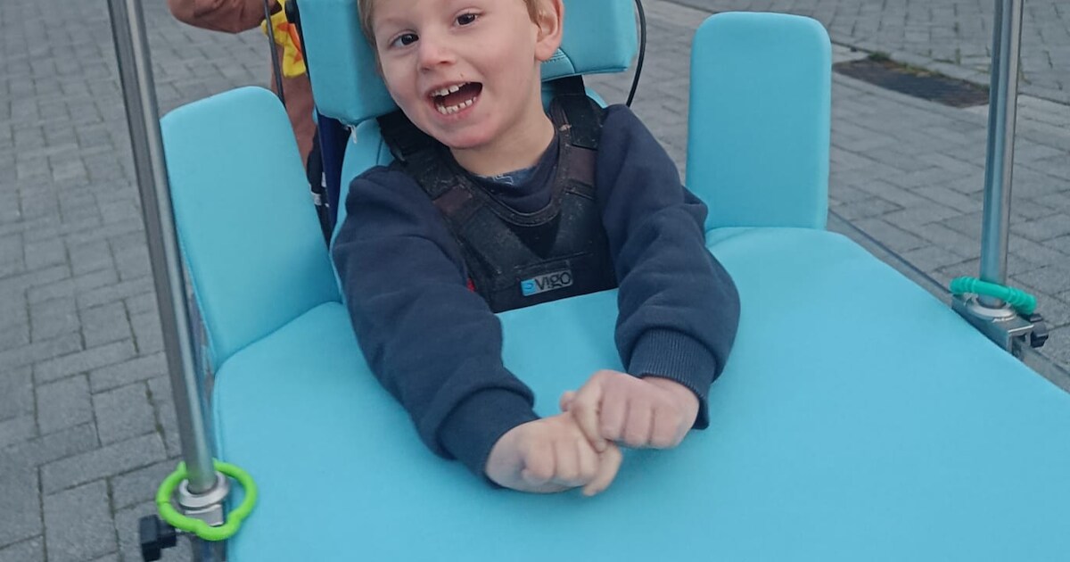 Eerbetoon met ballonnen en snoepverkoop om begrafenis van Aiden (3,5 ...