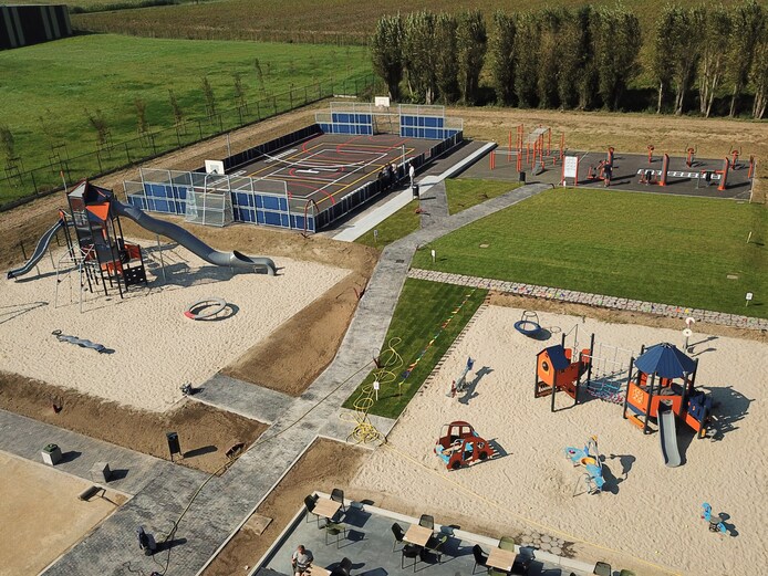 Lieven Latoir fluit burgemeester en partijgenoot Tim De Knyf terug ...