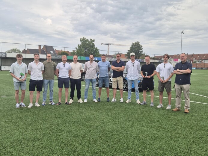 Club Roeselare stelt nieuwe spelers voor en reikt prijzen uit ...