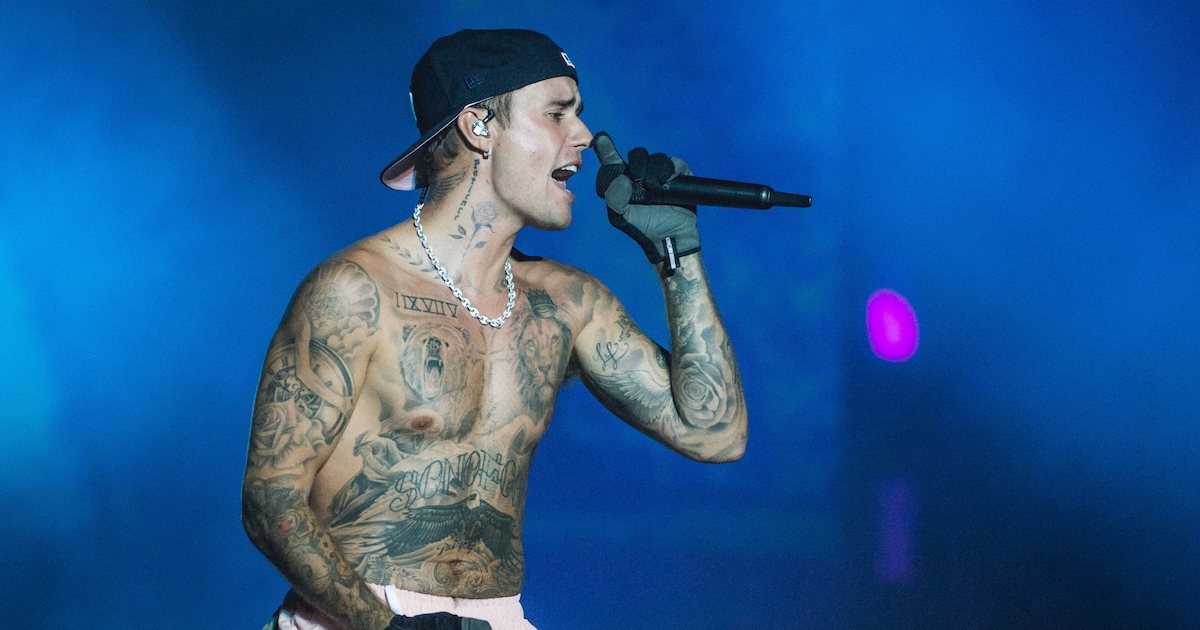 Justin Bieber (30) treedt op met zonnebril van Belgisch merk: “Dit was ...