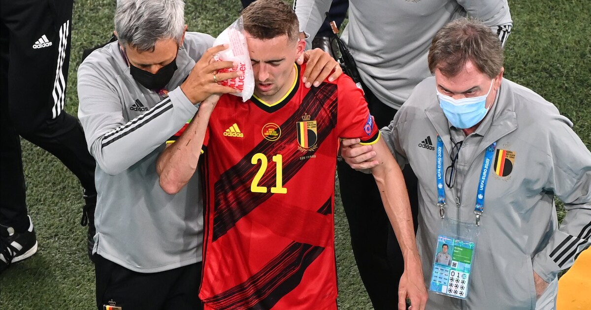 Lopen, fietsen en kine: Timothy Castagne zet na oogkasbreuk revalidatie ...