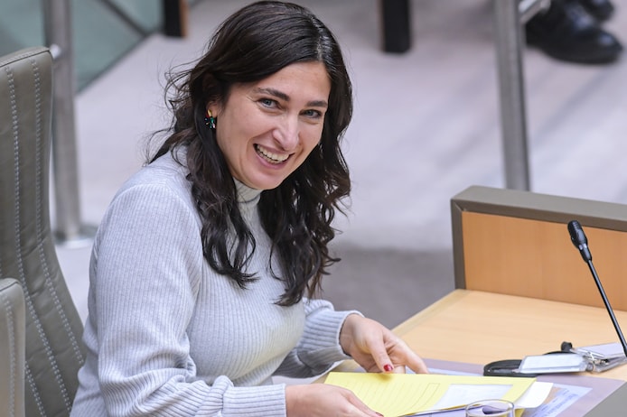 Zuhal Demir stuurt brief naar gedetacheerden: terugkeer naar de klas ...