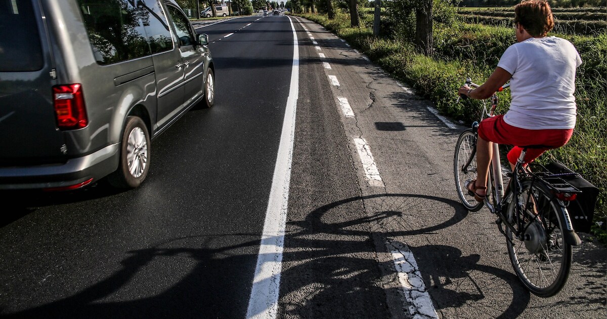 "Fietspad vol putten overgeslagen" | Kortrijk | HLN.be