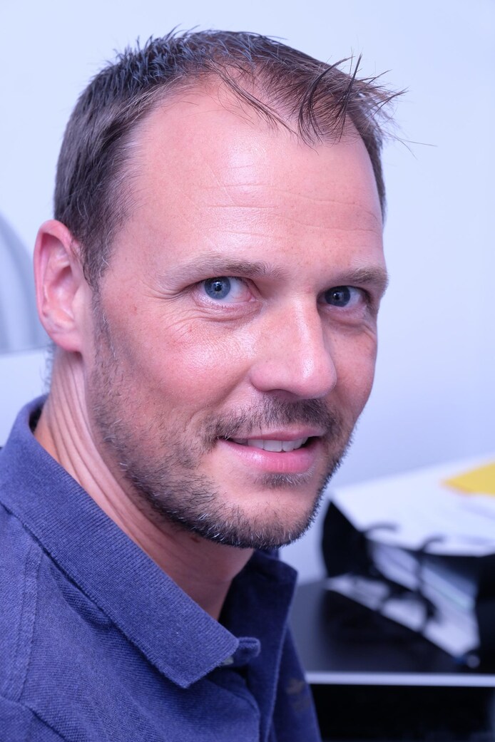 Leraar bij dag, operazanger bij nacht | Lint | hln.be