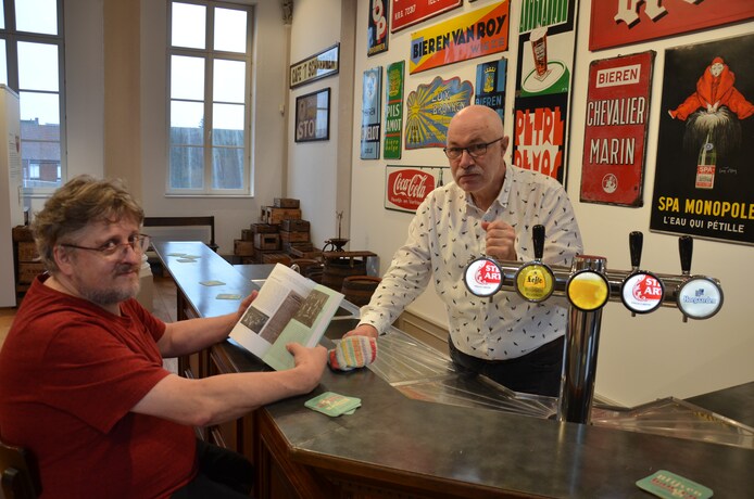 Boek ‘Blijven Hangen’ brengt Lokerse cafégeschiedenis tot leven: “Eeuw ...