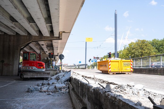 Vanaf volgende week werken aan kruispunt Keizerpoort voor plaatsing nieuwe verkeerslichten ...