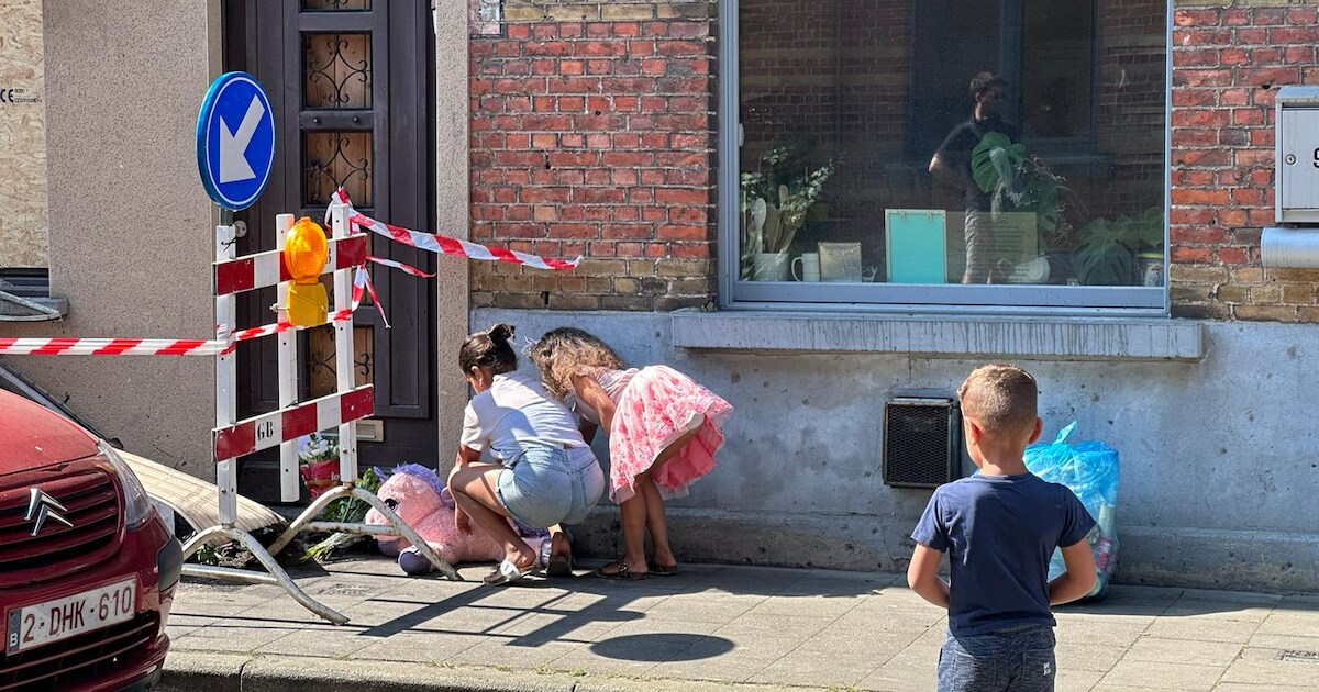Vriendjes leggen knuffels neer aan huis in Gent waar kleuter, zusje en ...