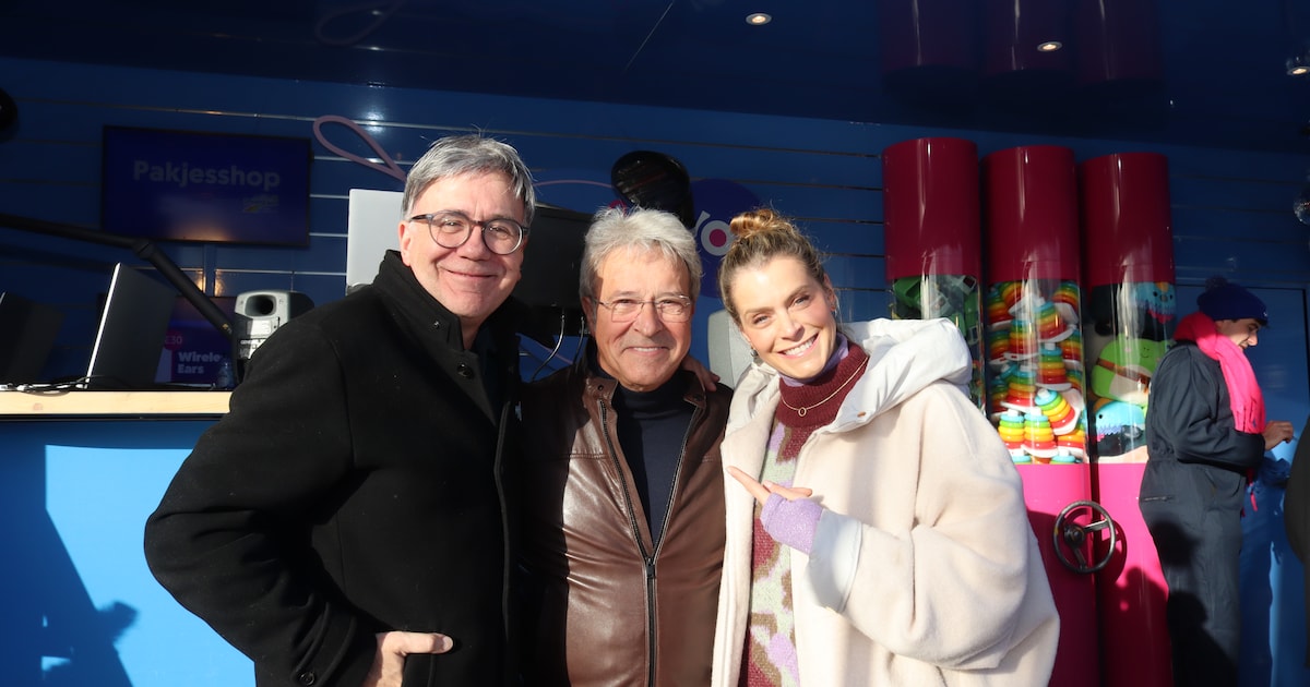 Pakjestruck JOE fm aan Waasland Shopping: Dina Tersago, Carl Schmitz én ...