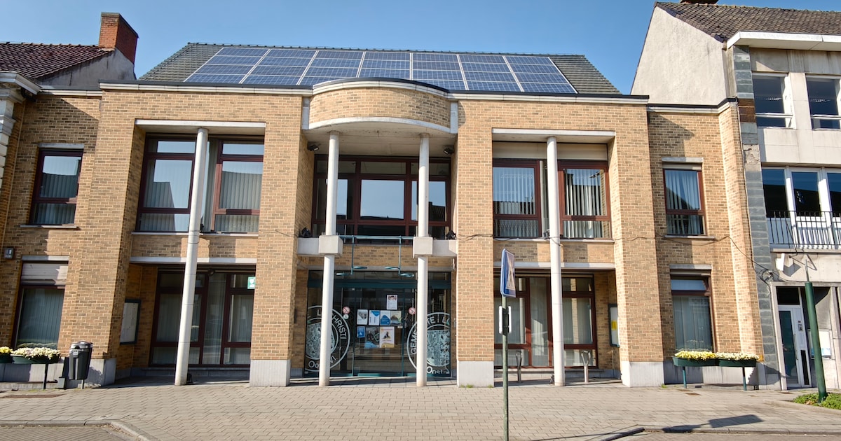 Gemeentediensten Lochristi gesloten op 14 en 15 mei | Regio | HLN.be
