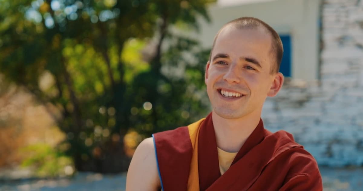 Monnik Giel woont na 12 jaar noodgedwongen weer in België nadat hij ...