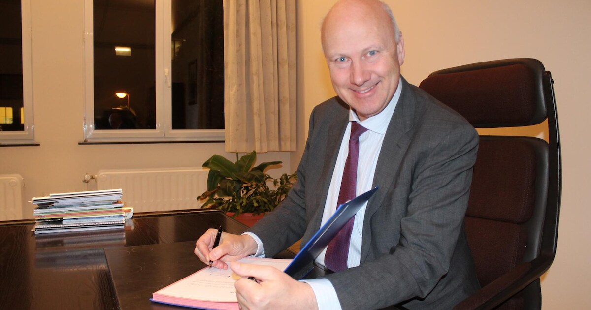 Burgemeester Luc Wynant stopt met actieve politiek | Liedekerke | HLN.be