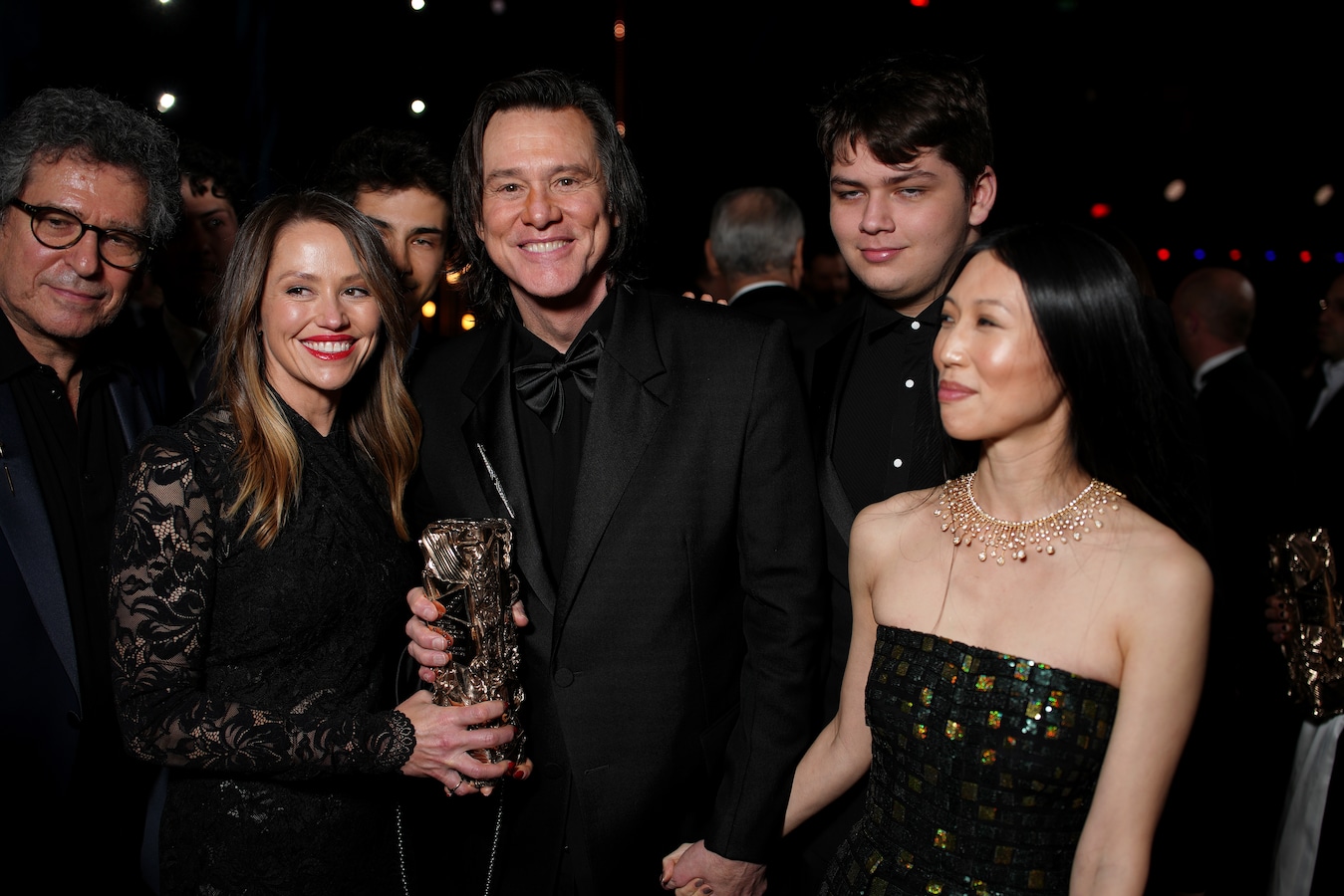 Jim Carrey (64) bevestigt voor het eerst relatie met nieuwe vriendin ...