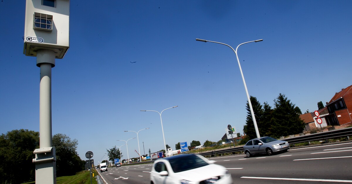 Best renderende flitspaal staat in Antwerpen: 7,5 miljoen euro in één jaar tijd | Binnenland ...