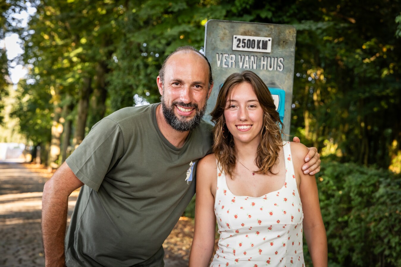 Véronique De Kock en zoon Sébastien winnen de race in ‘Ver Van Huis ...
