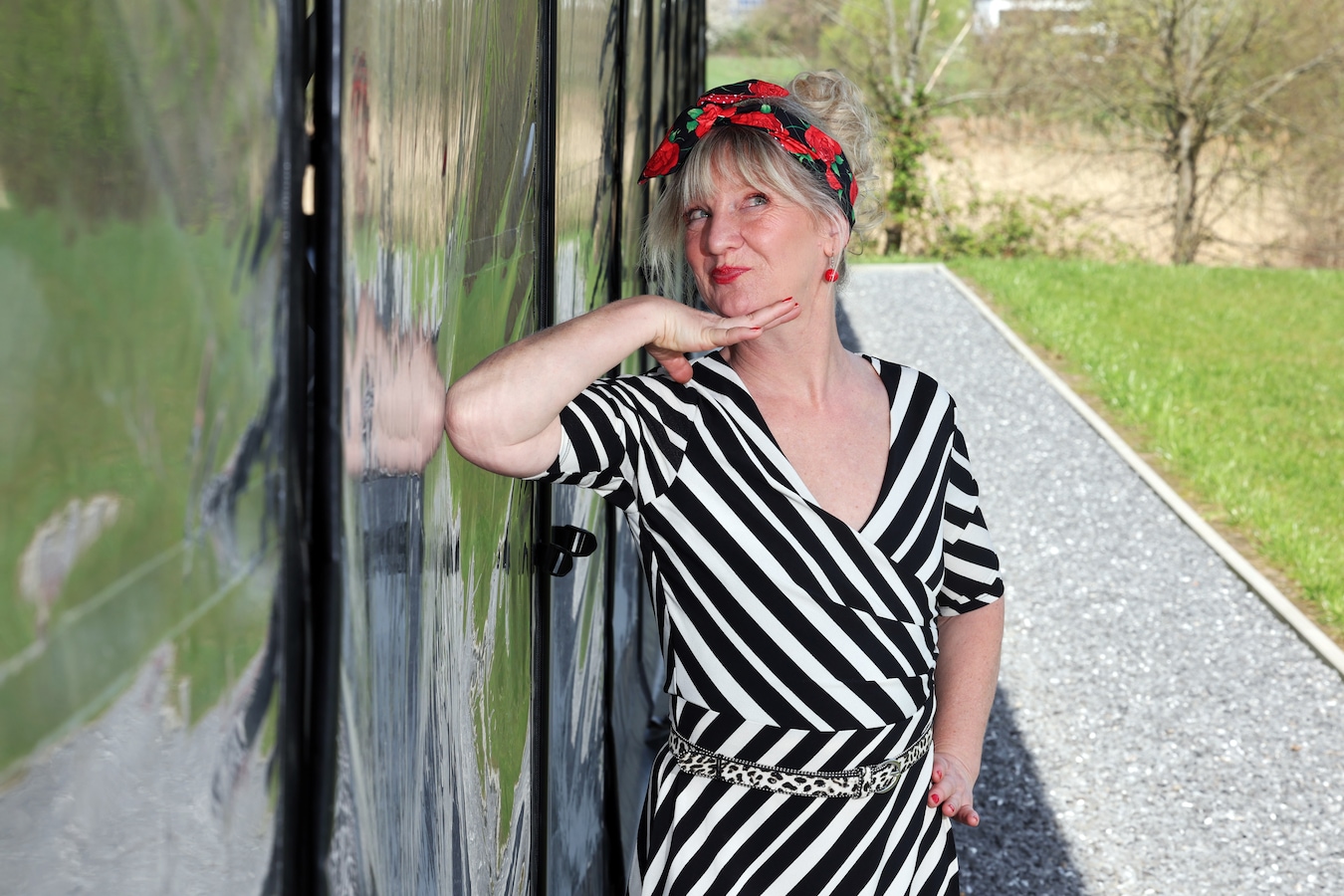 Nicoline Dossche (55) maakt tv‑rentree in ‘Familie’, waar haar man de ...