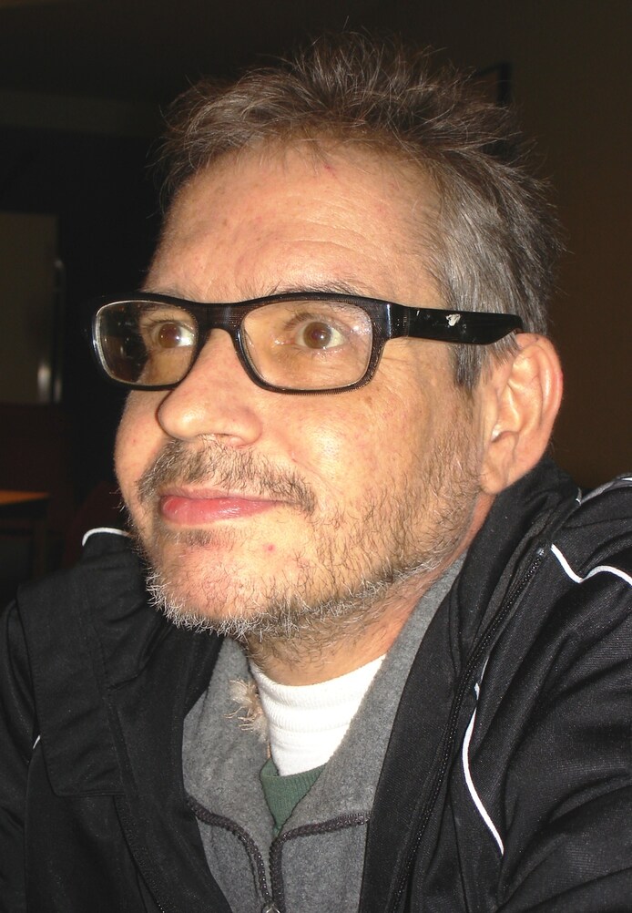 Kunstenaar Peter Verbeeren (47) overleden | Berlare | hln.be