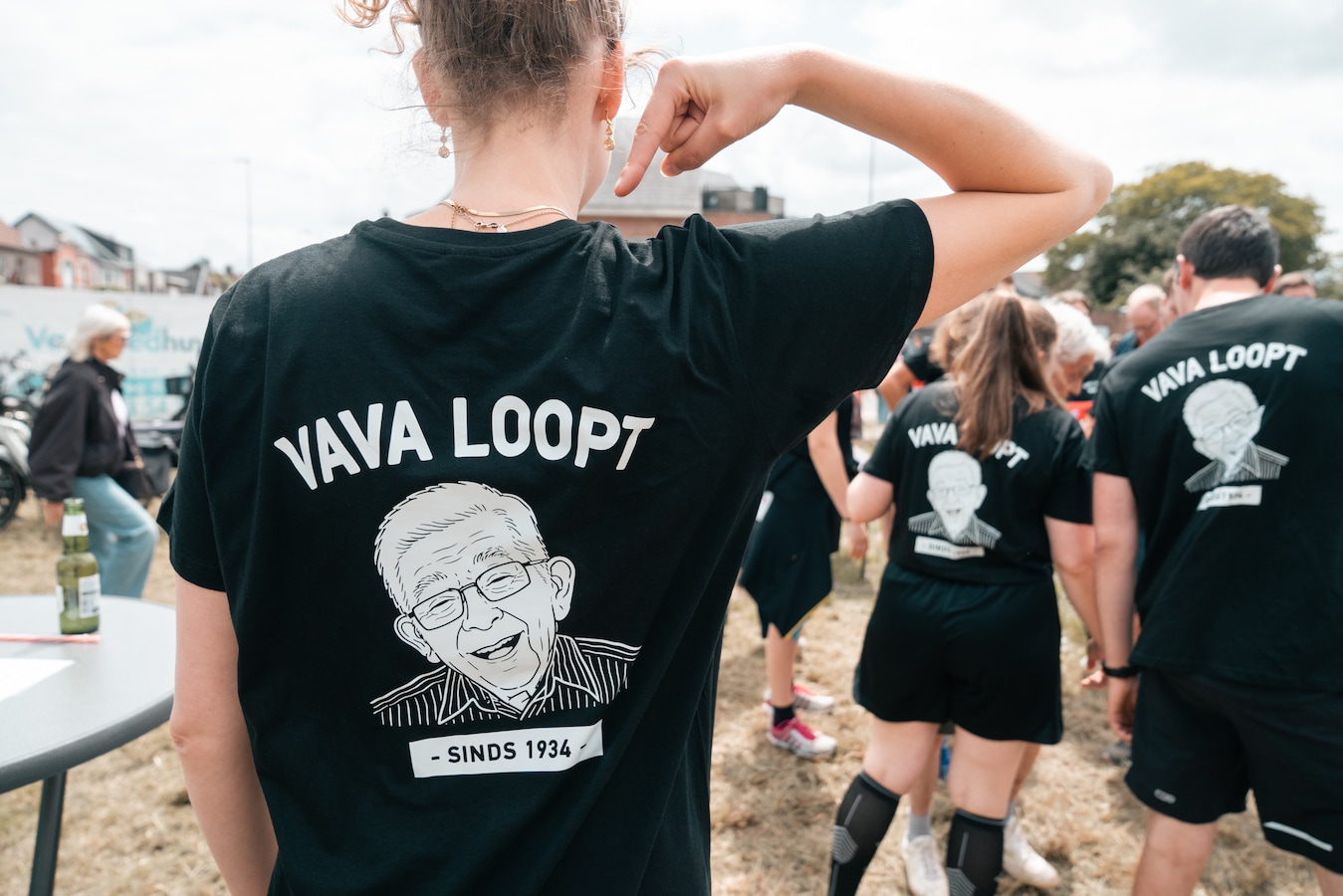 Oud-sportleerkracht Jan Anthonis (91) verrast tijdens halve marathon in ...