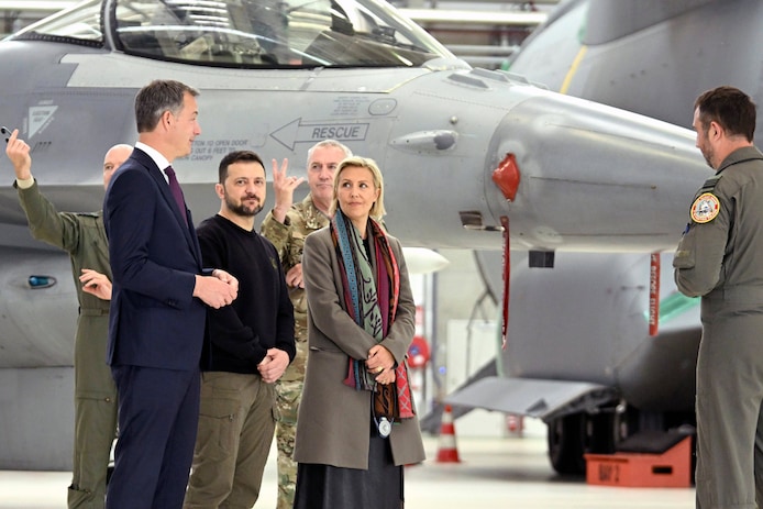 Belgische F-16's dan toch niet voor eind dit jaar naar Oekraïne: nog te ...