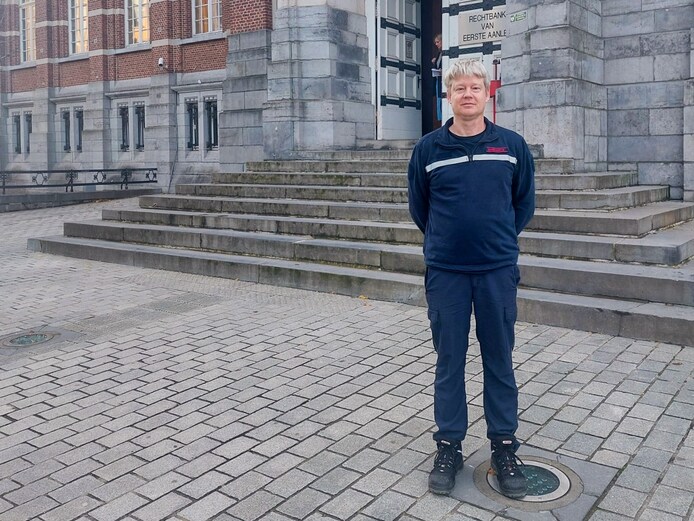 “Ik mis mijn job nog elke dag”: ambulancier Michael (46) reageert op ...