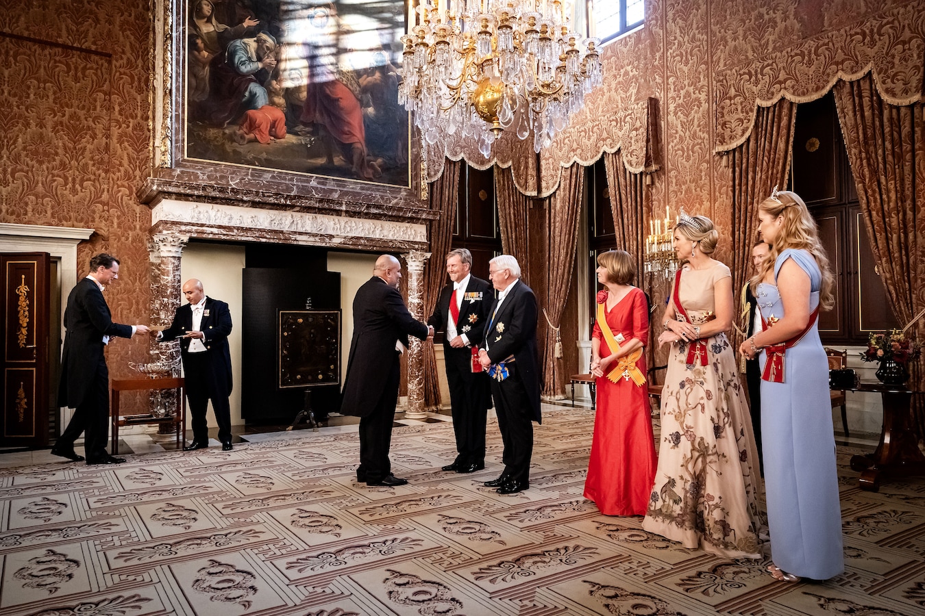 IN BEELD. Máxima pakt groots uit bij staatsbanket met Duitse president ...