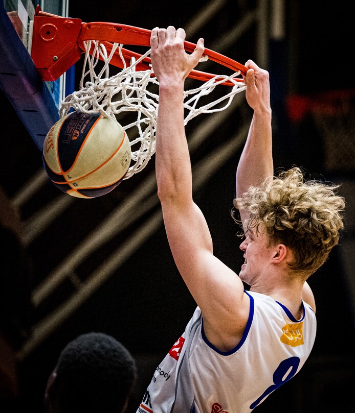 Kangoeroes Mechelen opent cross-border tegen ZZ Leiden. Tony Van den ...