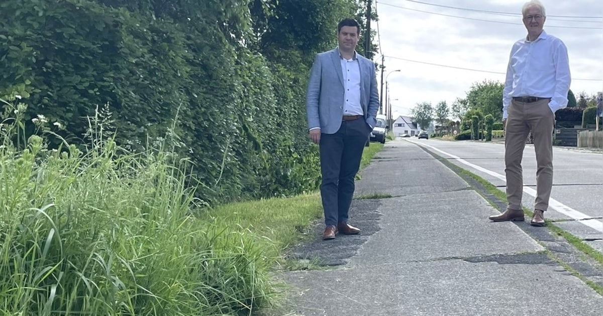 Fietspad langs Arthur Coussensstraat wordt heraangelegd | Ichtegem | HLN.be