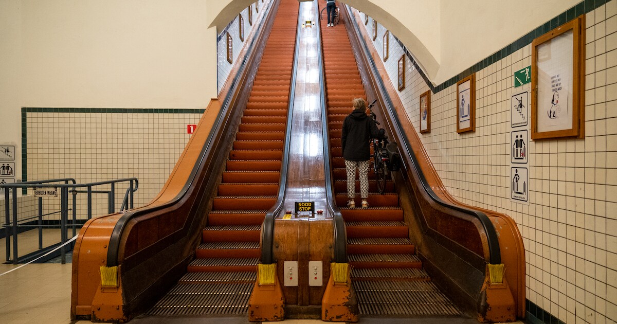 Twee weken schilderwerken in Voetgangerstunnel: roltrappen Rechteroever ...