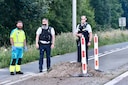 Maaltijdkoerier (21) zwaargewond na botsing tegen bergje aarde op ...