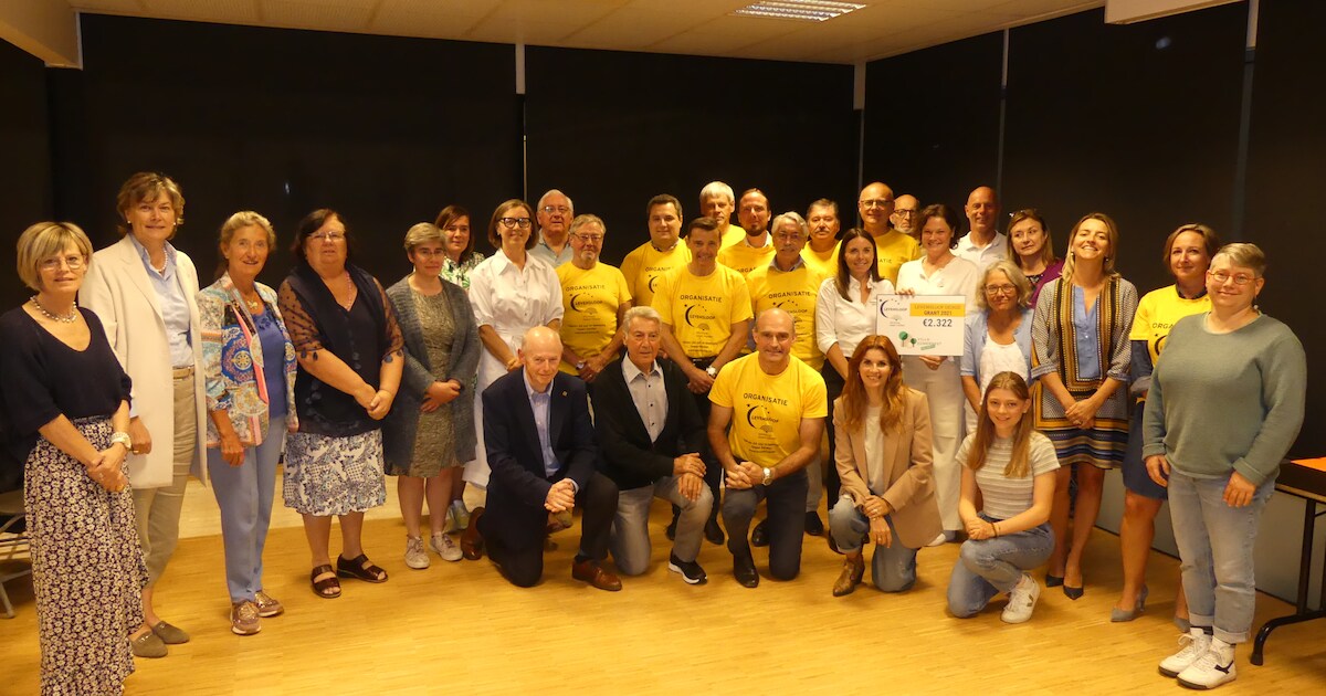 Organisatoren, deelnemers, Willy Planckaert en Katja Retsin klaar voor ...