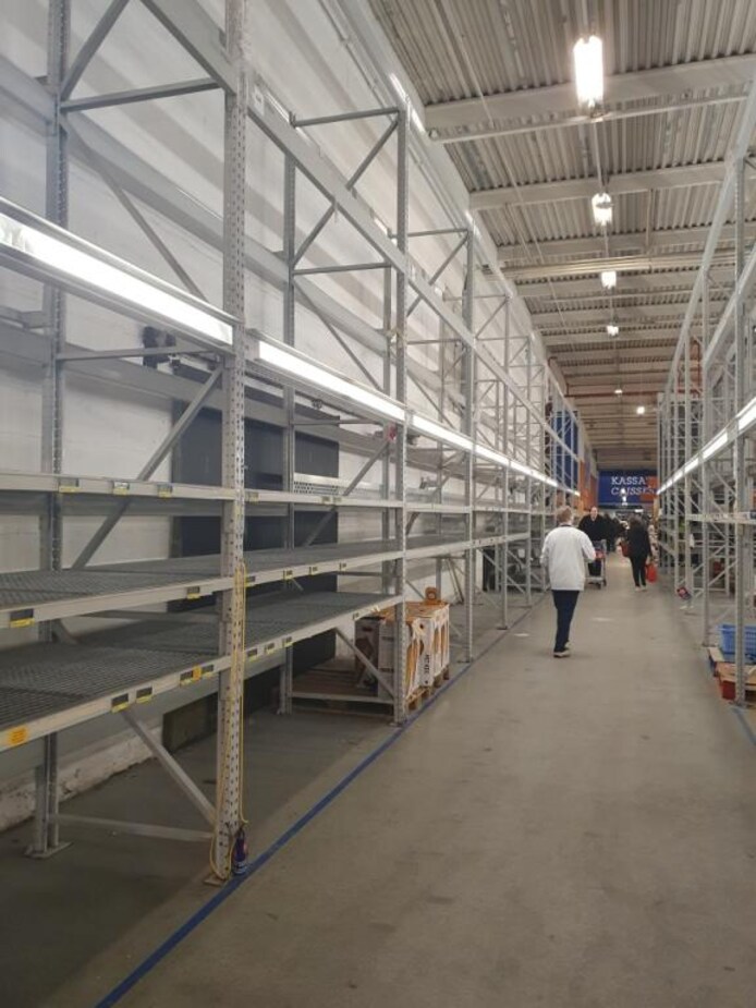 “Alleen nog merchandise van Rode Duivels te koop”: Makro Machelen ...