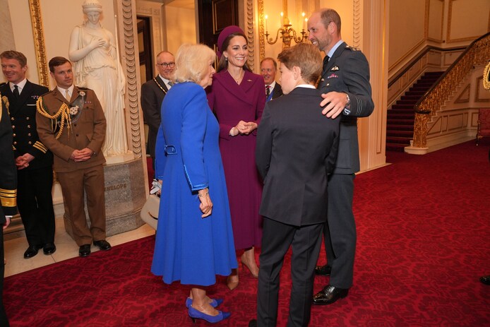 Prins George is 12, en dus een ‘senior royal’. Aan welke soms bizarre ...