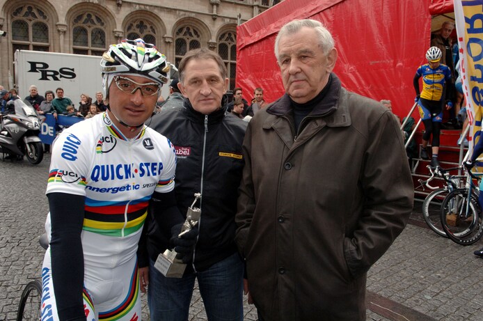 Wielerlegende Frans Verbeeck (80) is ereburger in thuishaven Rotselaar ...