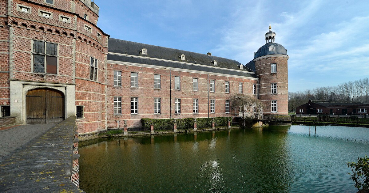 Politie rijdt ontsnapte gevangene klem in Turnhout | Binnenland | hln.be