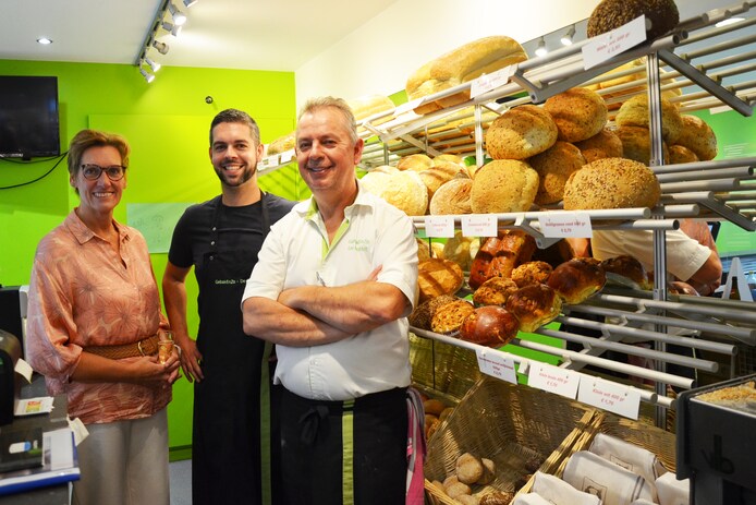 Stijn is nieuwe uitbater van bakkerij en dagbladwinkel GebakEnZo-De ...