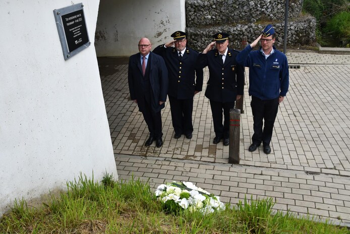 Luitenant Walter Frulleux (67) zwaait af bij Wetterse brandweer: “Dik ...